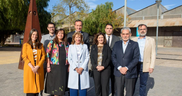 Esther Sánchez y su equipo de trabajo - Secretaría Académica