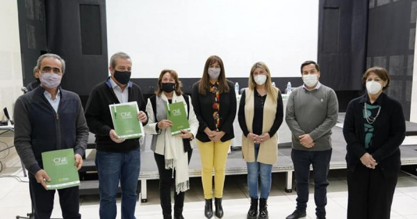 Inauguraron el primer Centro Formador de Emprendedores del Este ...