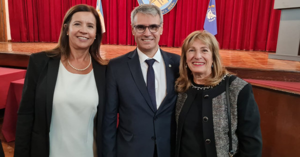 Esther Sánchez acompañó la asunción de las máximas autoridades de la ...
